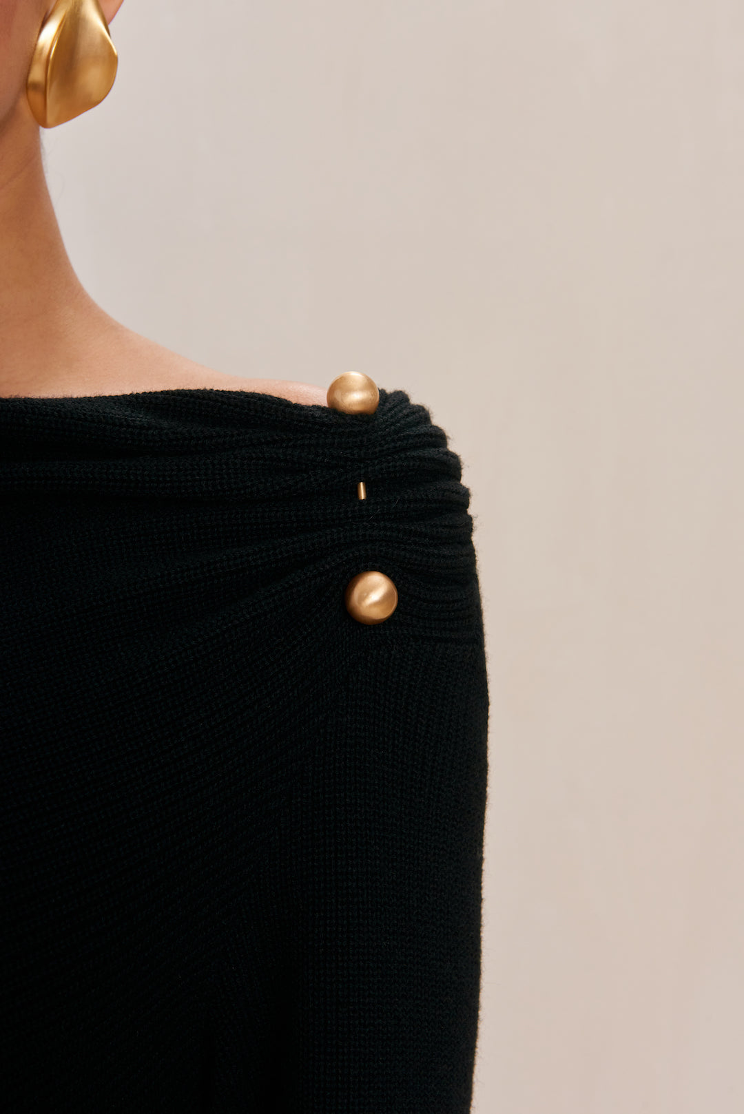 ELORY SWEATER - BLACK – CULT GAIA